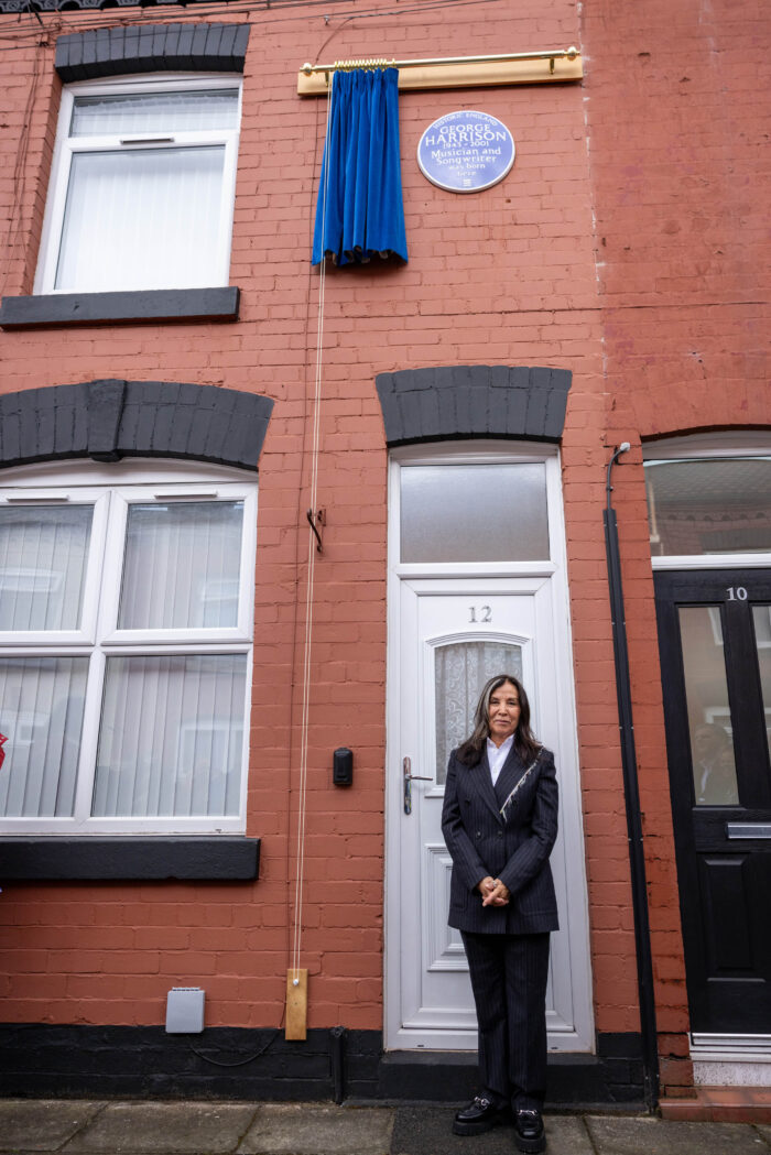 Blue Plaque Unveiled Celebrating George At His Liverpool Birthplace ...